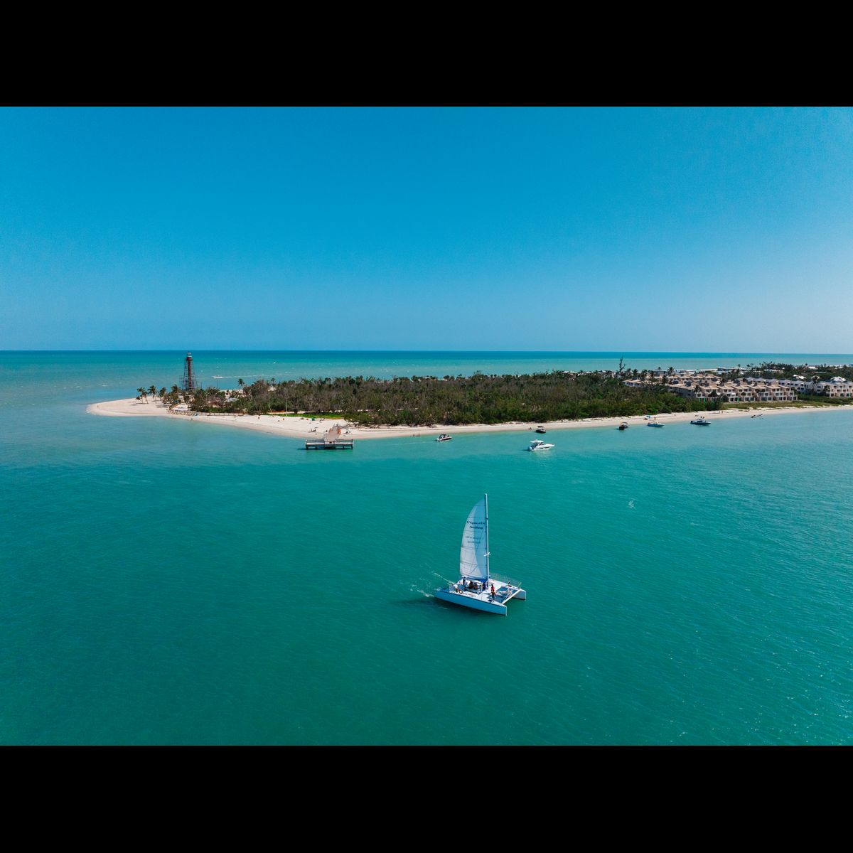 FORT MYERS — ISLANDS, BEACHES AND NEIGHBORHOODS